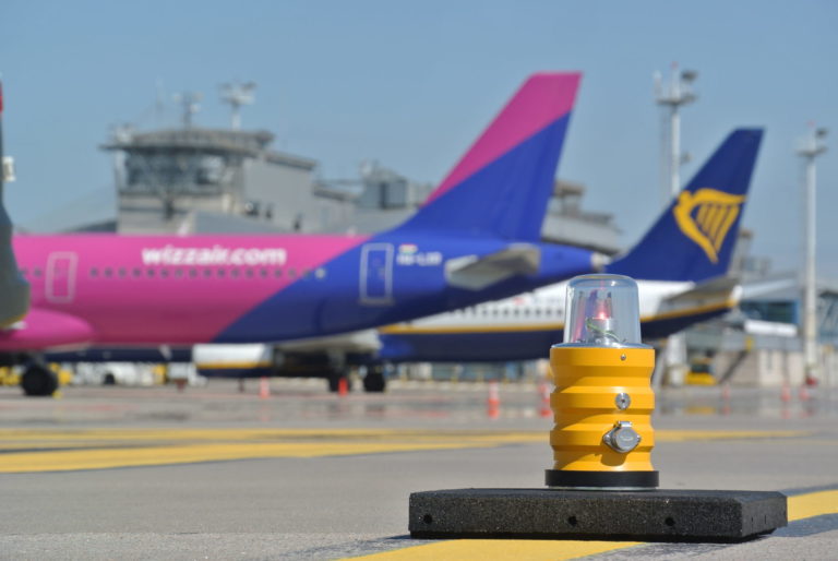 Temporary Airport Lighting - Certified Aerodrome Lights - S4GA