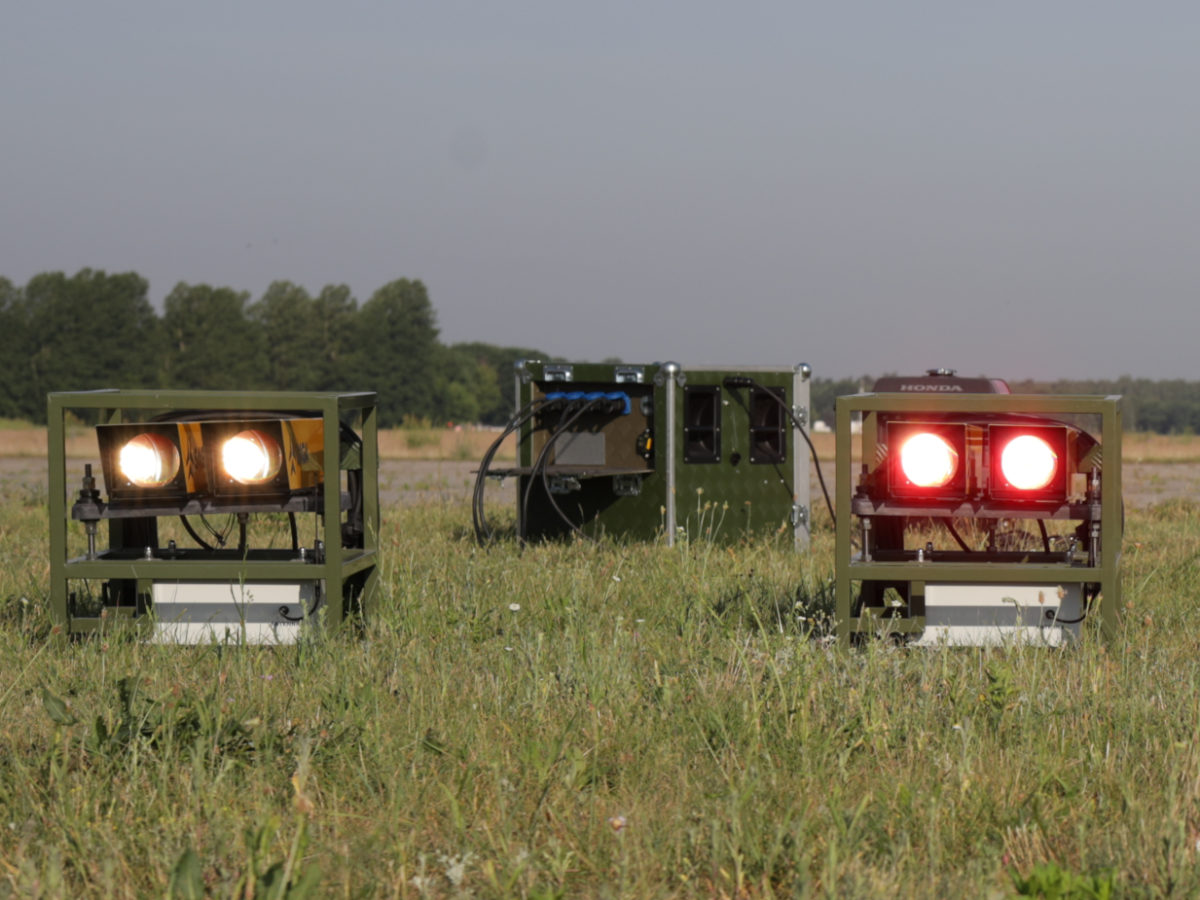 Portable Halogen PAPI Lights - Mobile Approach Lighting System - S4GA