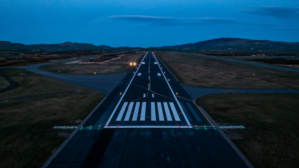 The Benefits of S4GA Solar Airfield Lighting: Lighting the Way for Airports